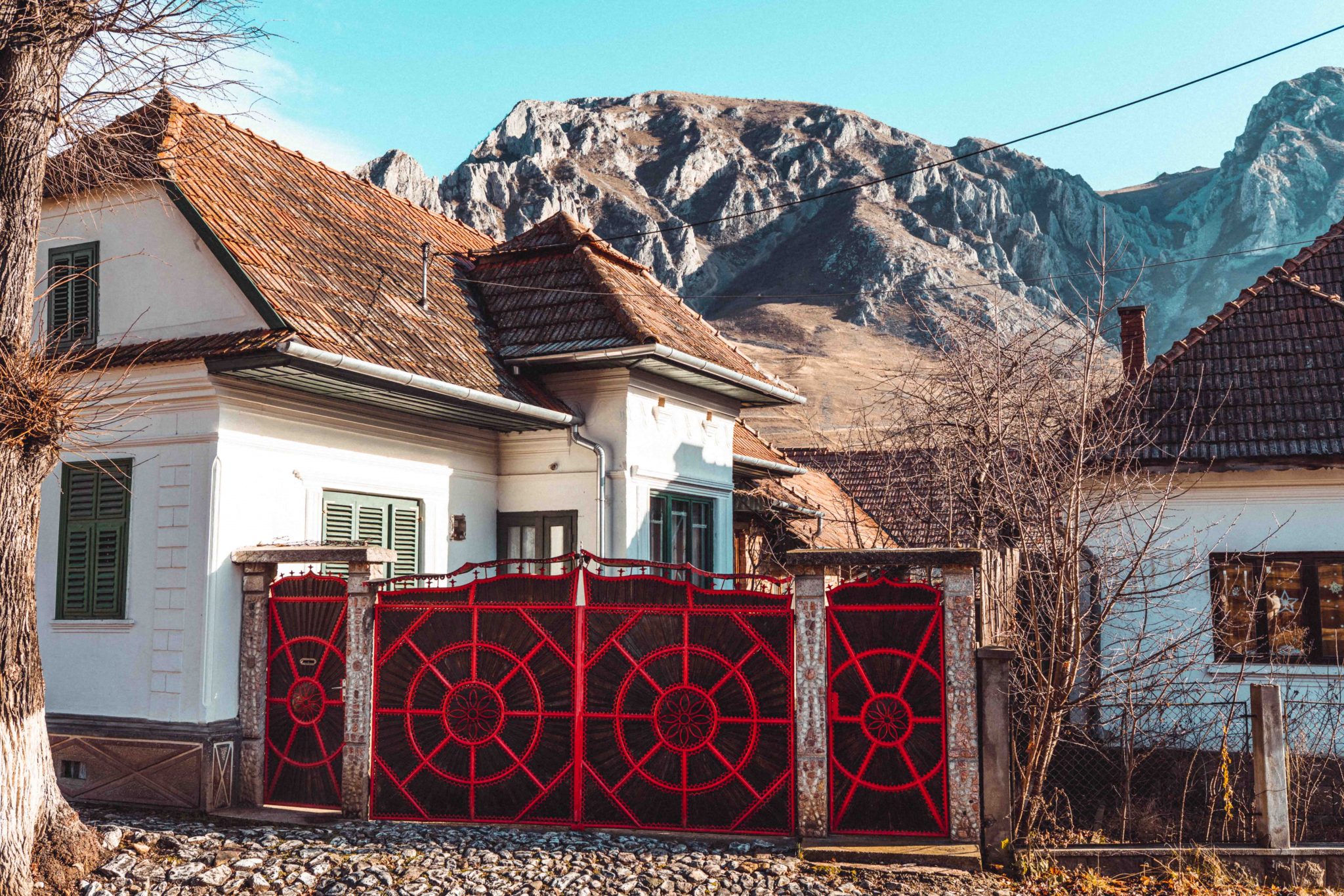 PARTEA 1: Coltesti si imprejurimi - That Monday